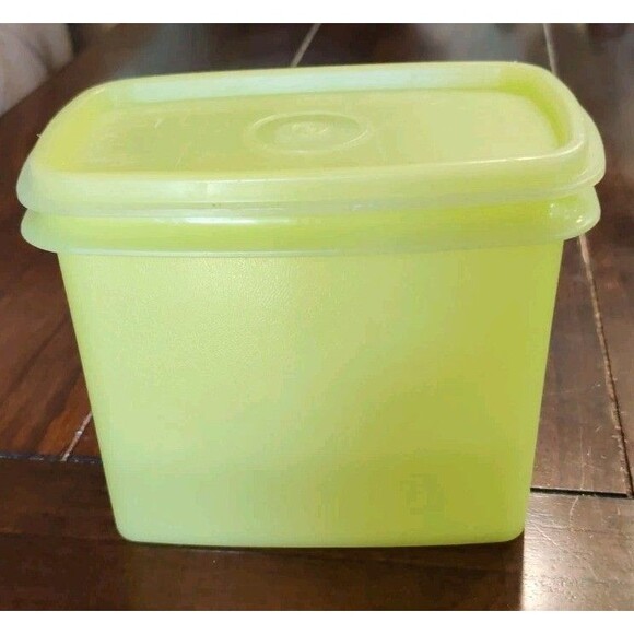 Tupperware | Kitchen | Vintage Tupperware Shelf Saver 243 7 Container ...